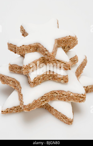 Cinnamon stars, stacked Stock Photo - Alamy