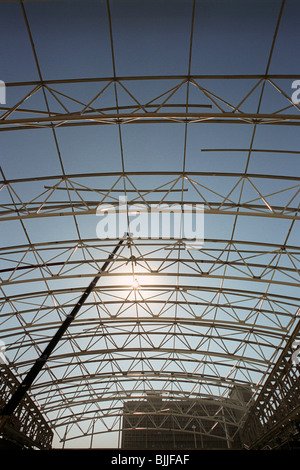 Construction Steelwork Steel framework structure Stock Photo - Alamy