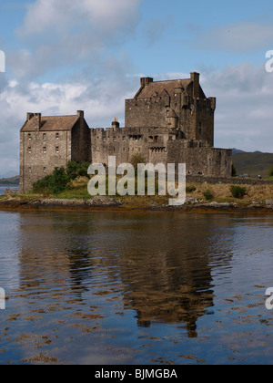 Eilean Donan Castle in Wester Ross Stock Photo - Alamy
