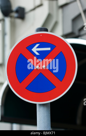 German road sign: no stopping, even on verges/shoulder Stock Photo - Alamy