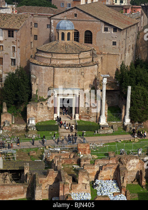 Roman brickwork, ancient Rome buildings, Porticus Octaviae (Portico of ...