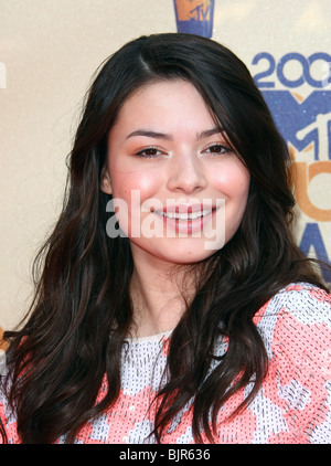 Miranda Cosgrove 2009 MTV Movie Awards held at the Gibson Amphitheatre ...