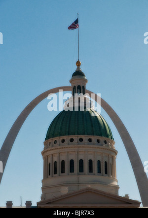 Historic St. Louis courthouse where the Dred Scott trial took place ...