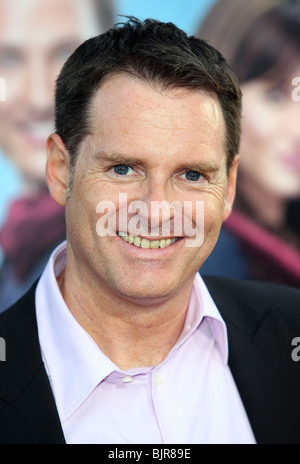 GHOSTS OF GIRLFRIENDS PAST, director Mark Waters, on set, 2009. Photo ...