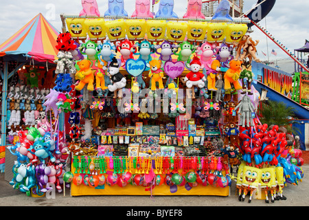 Prizes for midway games at county fair Stock Photo - Alamy
