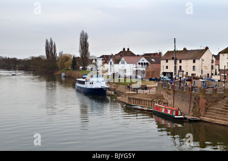 Upton upon Severn town showing the River Severn fllooding ...