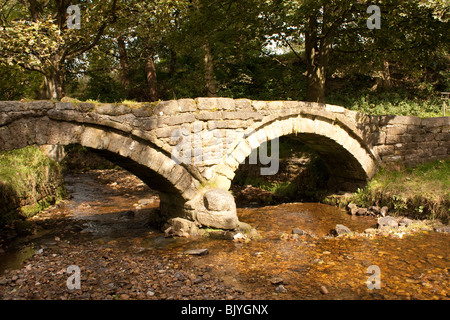 Pack Horse bridge at Wycoller, Lancashire Stock Photo - Alamy