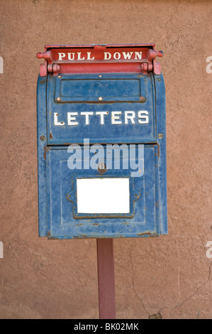An old-fashioned post box in a traditional English countryside Stock ...