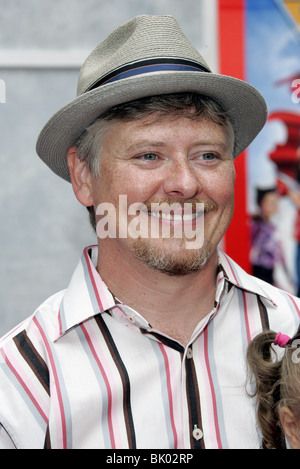 Dave Foley Film: Sky High (USA 2005) Characters: Mr. Boy Director: Mike ...
