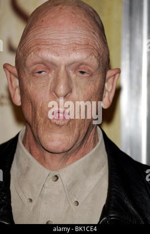 MICHAEL BERRYMAN THE HILLS HAVE EYES PREMIERE ARCLIGHT HOLLYWOOD LOS ...