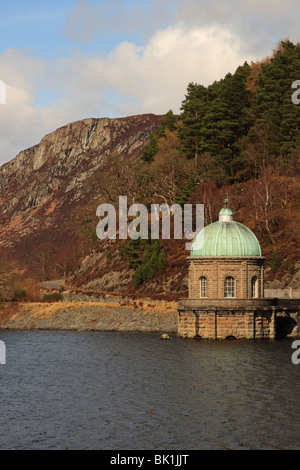 Careg-ddu reservoir with the Foel Tower, Elan Valley, Powys, Wales ...
