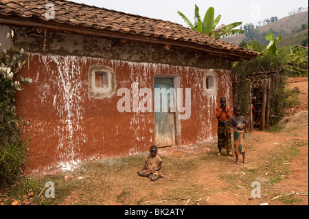 Traditional Rwandan house Stock Photo - Alamy