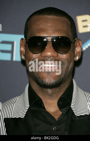 LEBRON JAMES 2006 BET AWARDS SHRINE AUDITORIUM DOWNTOWN LOS ANGELES USA ...