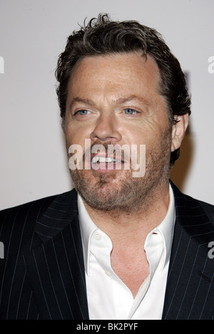 EDDIE IZZARD THE RICHES TV PREMIERE CENTURY CITY LOS ANGELES USA 10 ...