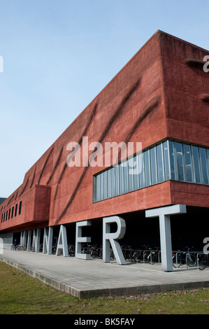 Exterior of modern Minnaert Building at Utrecht University in the ...