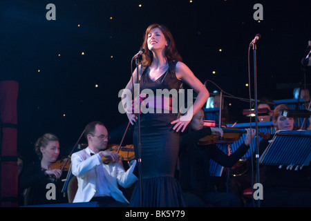 Juliette Pochin Bedford Prom in Park Stock Photo - Alamy