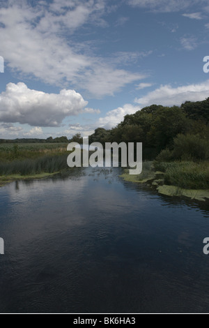 Felmersham river ouse by bridge Stock Photo - Alamy