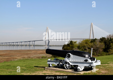 The Arthur Ravenel Jr. Bridge that connects Charleston to Mount ...