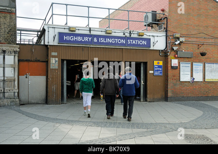 London underground Victoria line Highbury & Islington Station Stock ...