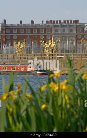Hampton Court and Canal Boat Stock Photo - Alamy