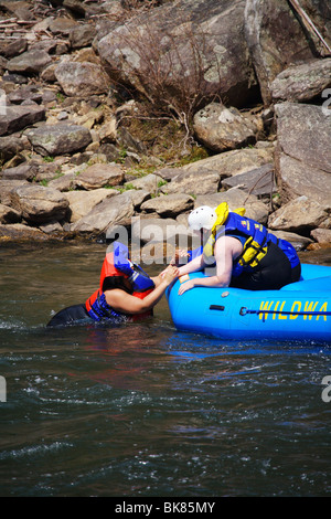 WHITEWATER RAFTING GROUP BULL SLUICE RAPIDS GEORGIA SOUTH CAROLINA ...