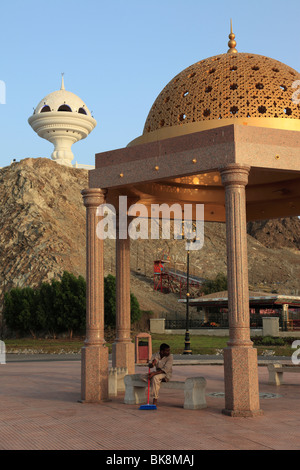sun shelter and Incense burner monument in the Al Riyam Park ...