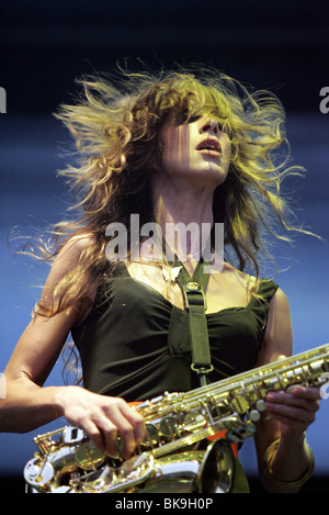 THE ZUTONS, CONCERT, 2005: Abi Harding, saxophonist (saxophone) and ...