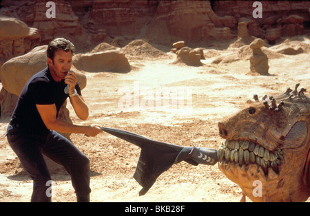 GALAXY QUEST (1999) TIM ALLEN, ROBIN SACHS ALIEN GXTQ 066 Stock Photo ...