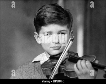 Katok i skripka Year : 1961 Director : Andrei Tarkovsky Vladimir ...