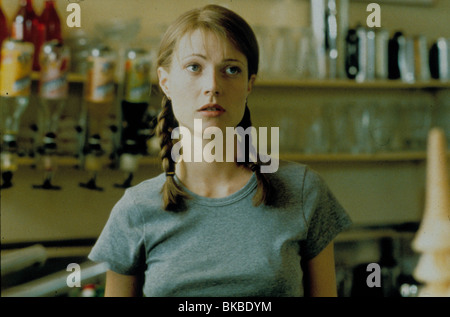 SLIDING DOORS (1997) GWYNETH PALTROW SLGD 045 Stock Photo - Alamy