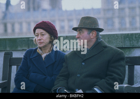 HELEN MIRREN, BOB HOSKINS, LAST ORDERS, 2001 Stock Photo - Alamy