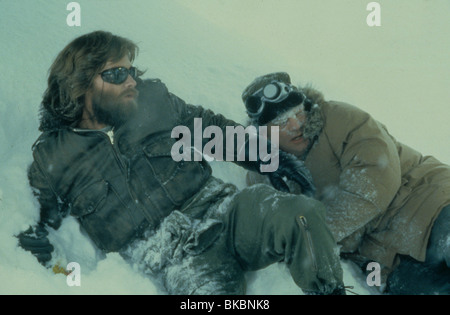KURT RUSSELL, CHARLES HALLAHAN, THE THING, 1982 Stock Photo - Alamy