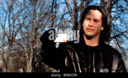 THE WATCHER (2000) KEANU REEVES WAER 007FOH Stock Photo - Alamy