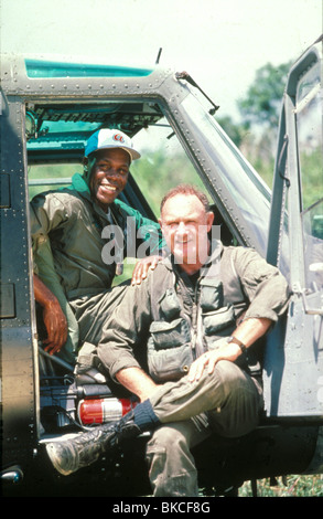 DANNY GLOVER, GENE HACKMAN, BAT 21, 1988 Stock Photo - Alamy