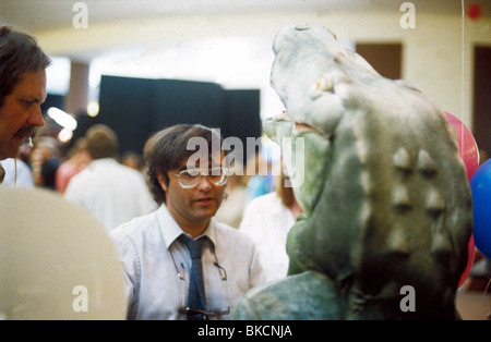 JOE DANTE (DIR) O/S 'INNERSPACE' (1987) DANT 003 Stock Photo - Alamy