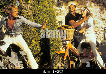 THE DEEP (1977) NICK NOLTE,JACQUELINE BISSET TDP 001 Stock Photo - Alamy