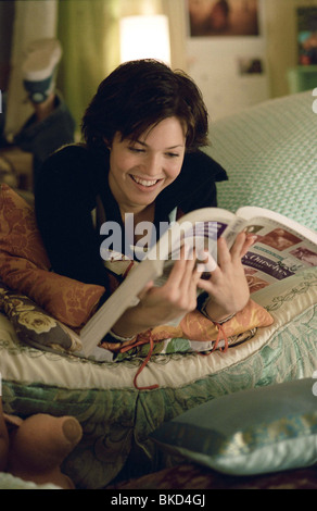 HOW TO DEAL (2003) MANDY MOORE HTDL 001-002 Stock Photo - Alamy