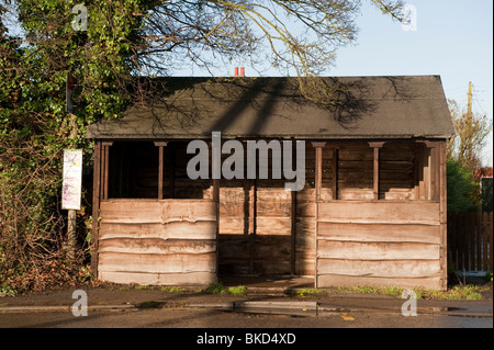 Wooden Country Bus Stop Shelter by Hazy Oak Woodland. Bickleigh ...