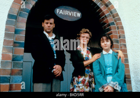 Julie Walters, Rupert Graves & Laura Sadler Film: Intimate Relations ...