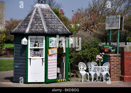 Gypsy Lee Fortune Teller Bognor Regis Stock Photo - Alamy