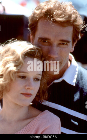 Penelope Ann Miller & Arnold Schwarzenegger Film: Kindergarten Cop (USA ...