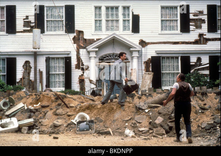 THE MONEY PIT, Tom Hanks, 1986. (c) Universal Pictures/ Courtesy ...