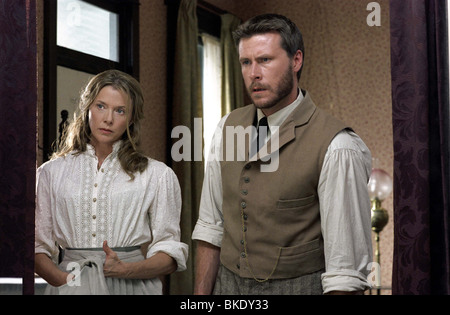ANNETTE BENING, DEAN MCDERMOTT, OPEN RANGE, 2003 Stock Photo - Alamy