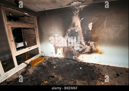 Burn pattern on domestic sofa following use of accelerant petrol to ...