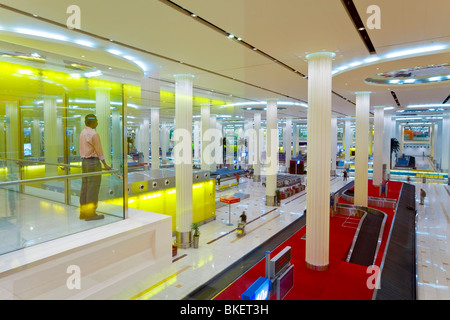 Baggage conveyor belt system area airport trolley passengers luggage ...