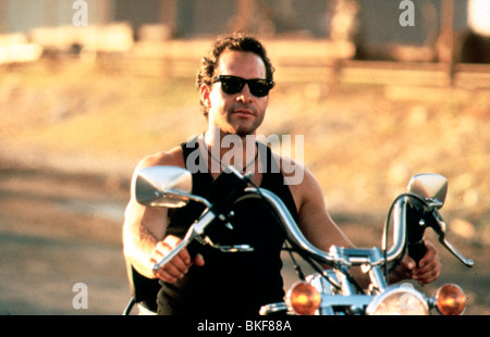 ZEUS AND ROXANNE (1996) STEVE GUTTENBERG ZEUS 006 Stock Photo - Alamy