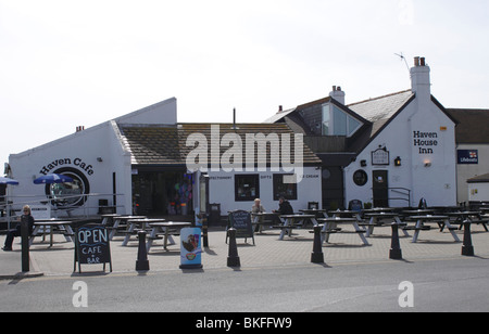 Haven House Inn Mudeford Dorset Stock Photo - Alamy