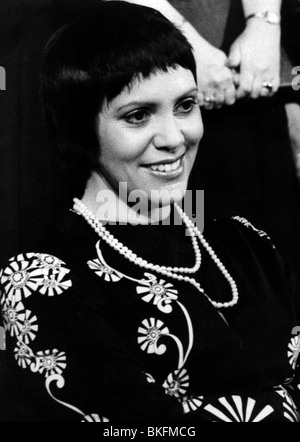 Fassbaender, Brigitte, * 3.7.1939, German opera singer, scene, with ...