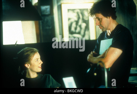 GUINEVERE (1999) STEPHEN REA, SARAH POLLEY GINV 017 Stock Photo - Alamy