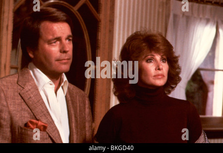 HART TO HART (TV) ROBERT WAGNER, STEFANIE POWERS HTHT 002 Stock Photo - Alamy